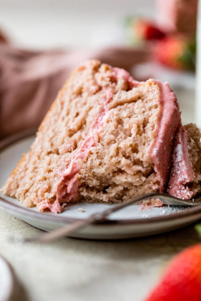 Vegan Strawberry Cake - The Almond Eater