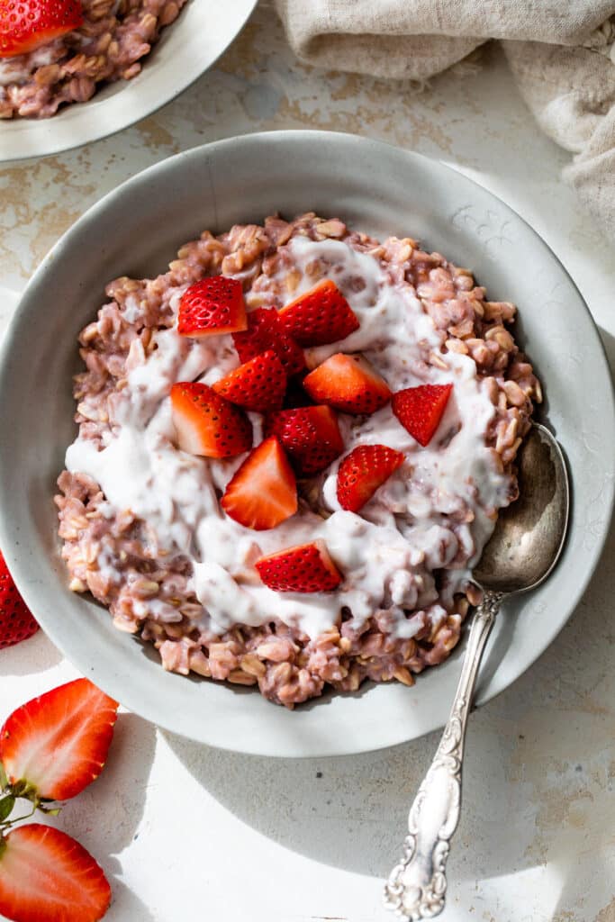 Strawberry Oatmeal - The Almond Eater