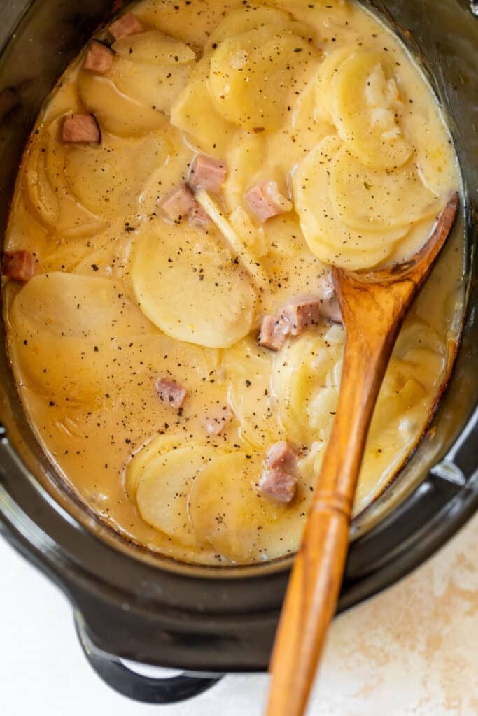 Crockpot Scalloped Potatoes and Ham - The Almond Eater